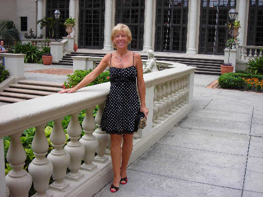 Review by: stomber kelly | November 10, 2016