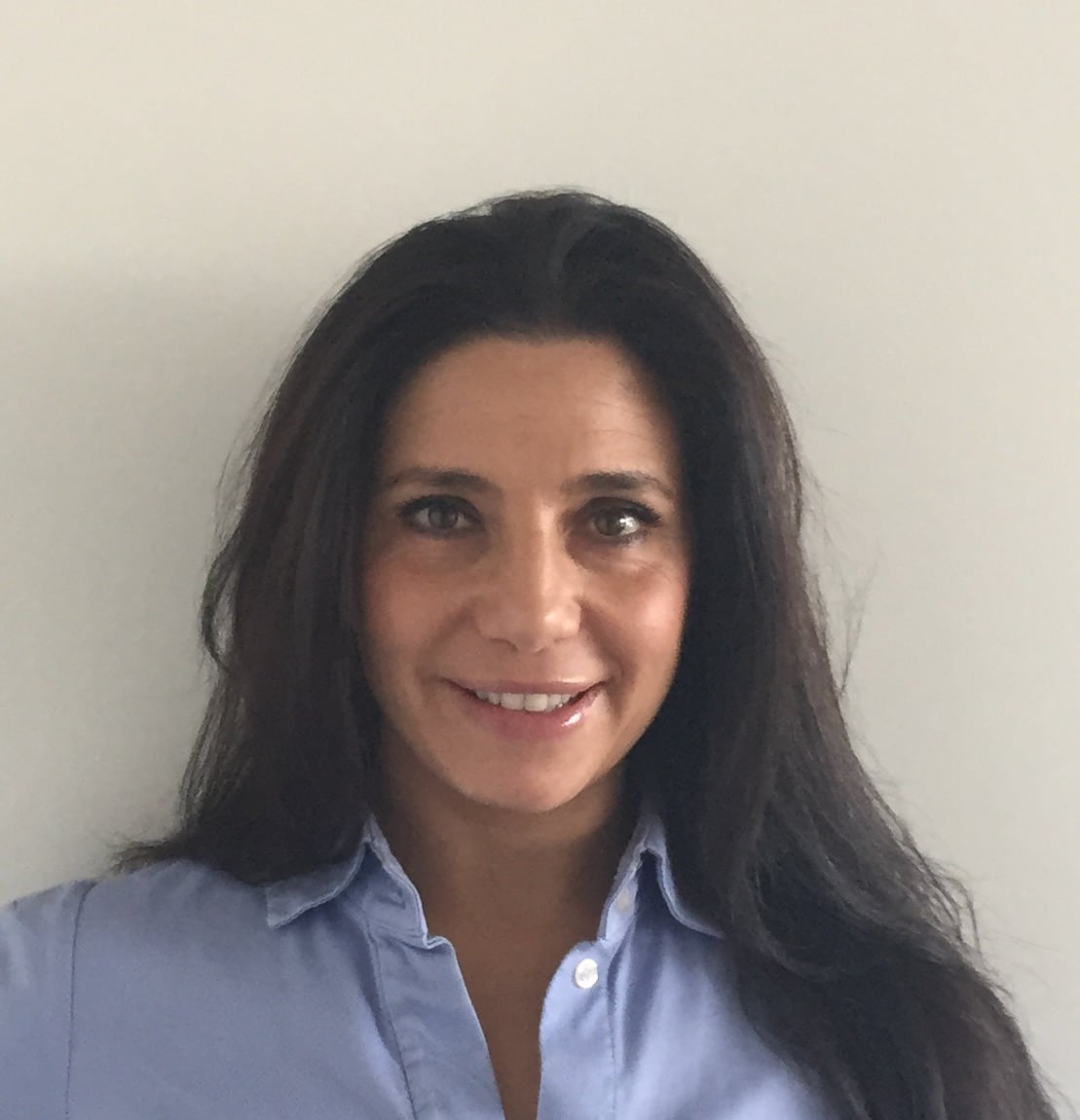 Review by: Hamou Yahel | December 8, 2016